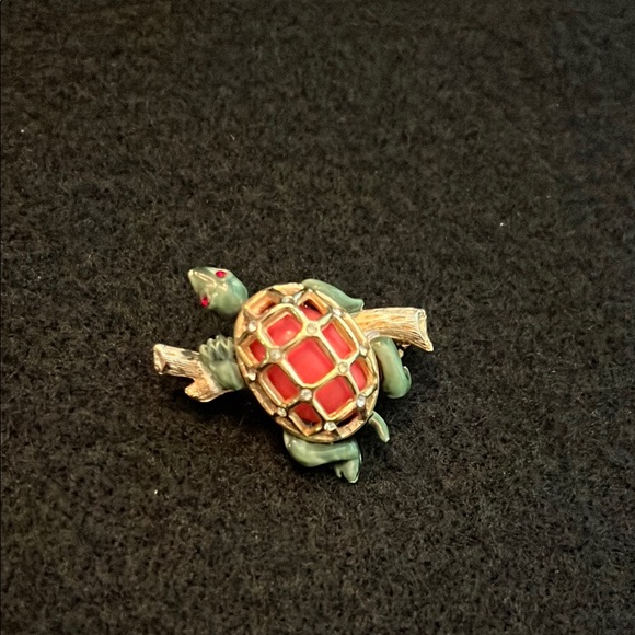 Hargo Creations | Jewelry | Vintage Har Handcrafted Turtle On A Log ...